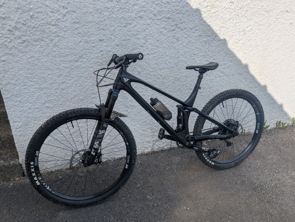 VTT YT Izzo CORE 2 XL 2023 - très peu roulé (Gebraucht) in Villiers für ...