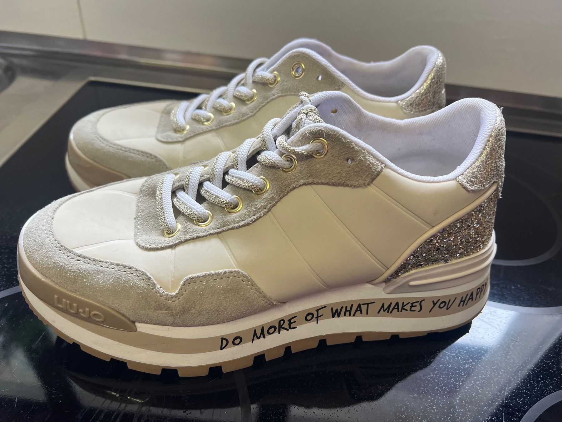 Liu Jo Seaker ("Do more of what makes you happy") (Gebraucht) in Zuzgen ...