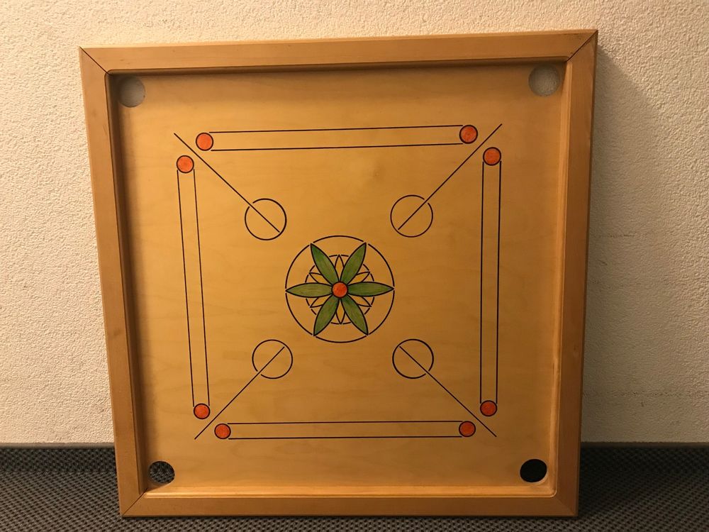 Carrom 82x82cm Brettspiele mit Zubehör- Carambole Swiss-Made (Gebraucht ...