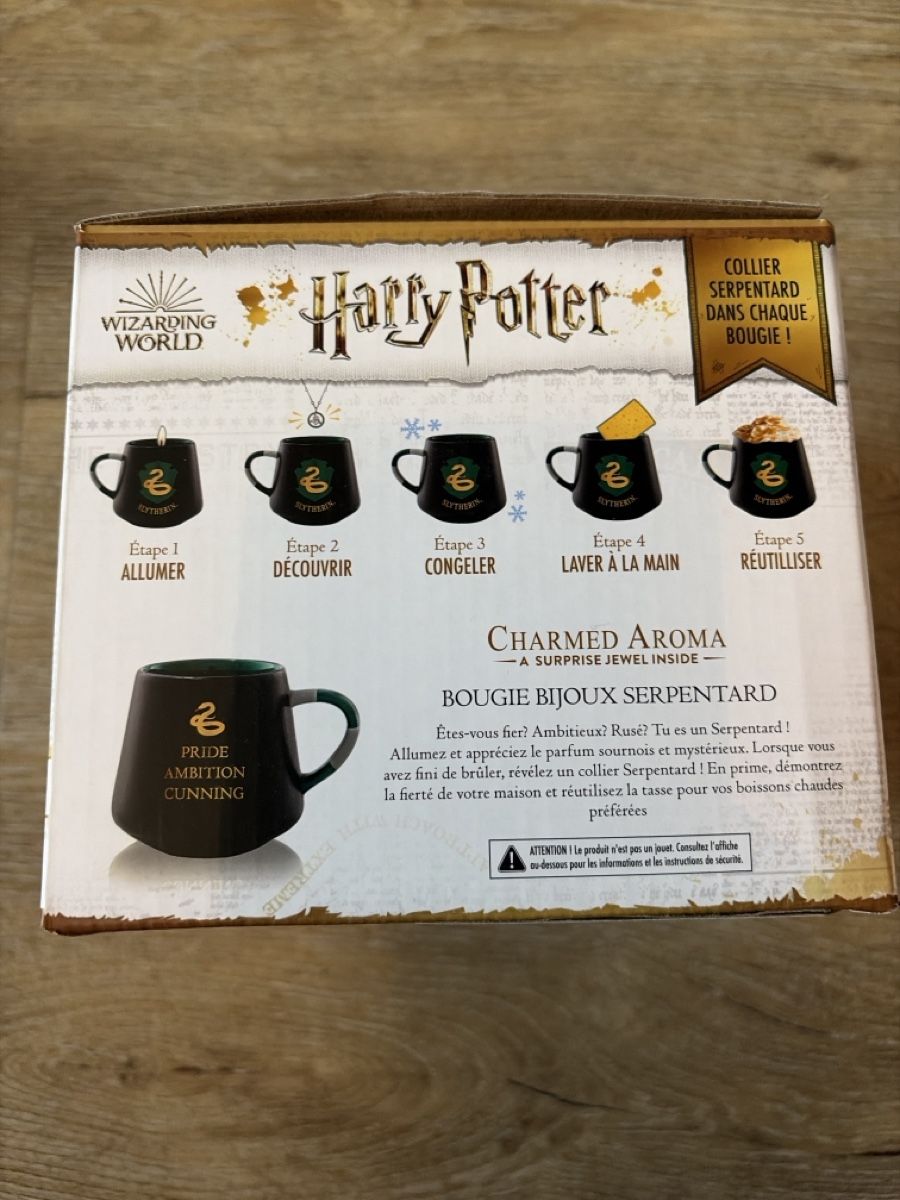 Harry Potter Slytherin Kerze mit Halskette Überraschung! (Neu und ...