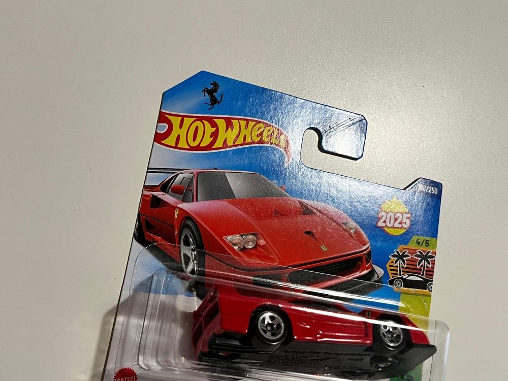 Hot Wheels Ferrari F40 Competizione, Neu OVP, gem. Bilder (Neu und originalverpackt) in Seuzach ...