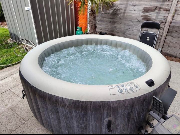 Intex Whirlpool Pure Spa Greywood (Gebraucht) in für CHF 50 – nur ...