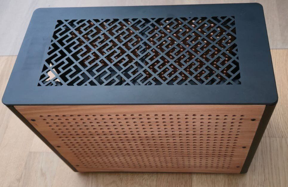 Jonsbo A4 Mini-ITX Case, Tempered Glass/Custom Wood panels (Gebraucht ...