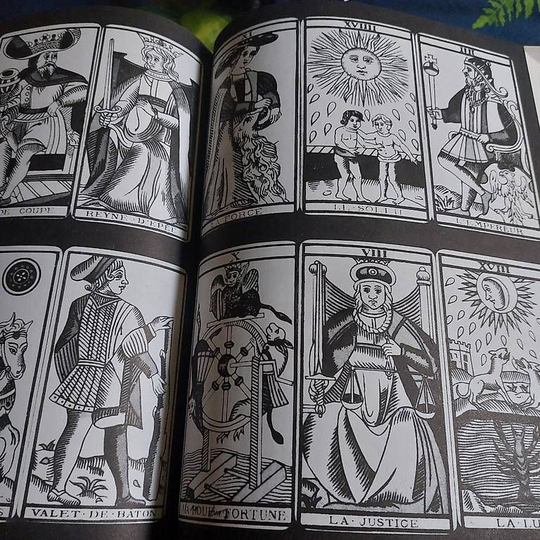 "Le Miroir de la MAGIE : histoire de magie dans le monde " (D'occasion ...