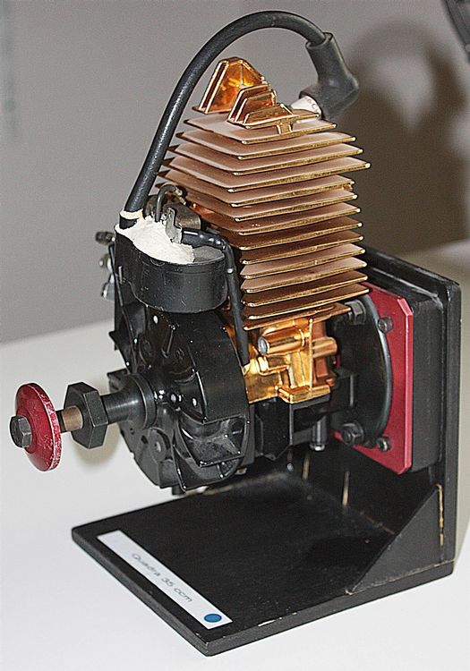 Oldie, Quadra 35 ccm, Benziner (Vitrine) (Neu (gemäss Beschreibung)) in ...