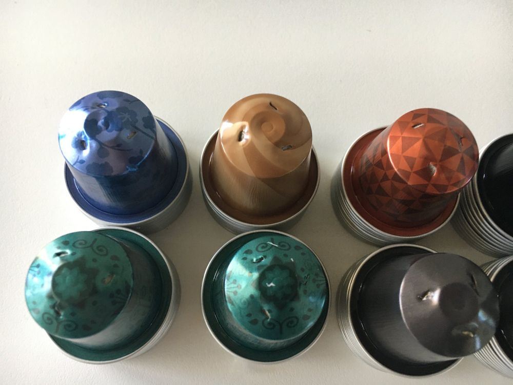 Nespresso Kapseln leer 100 Stk. zum Basteln u.s.w. (Gebraucht) in Dällikon für CHF 2 – mit ...