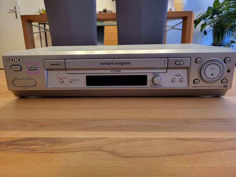 Magnétoscope VHS Sony (D'occasion) à Nyon pour CHF 82 – avec livraison ...
