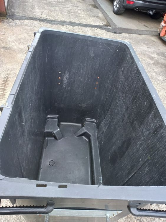 Kehrichtcontainer Papiercontainer Altpapier -/ Grüncontainer (Gebraucht) in DULLIKEN für CHF 68 ...