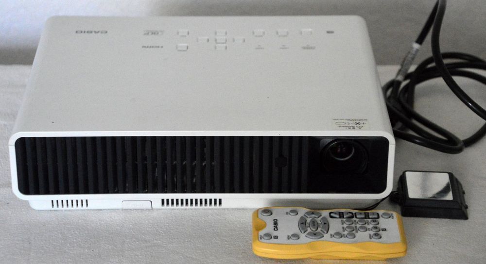 Casio XJ-M140 DLP HDMI DLP Beamer / projecteur (Gebraucht) in Collonges für CHF 130 – mit ...