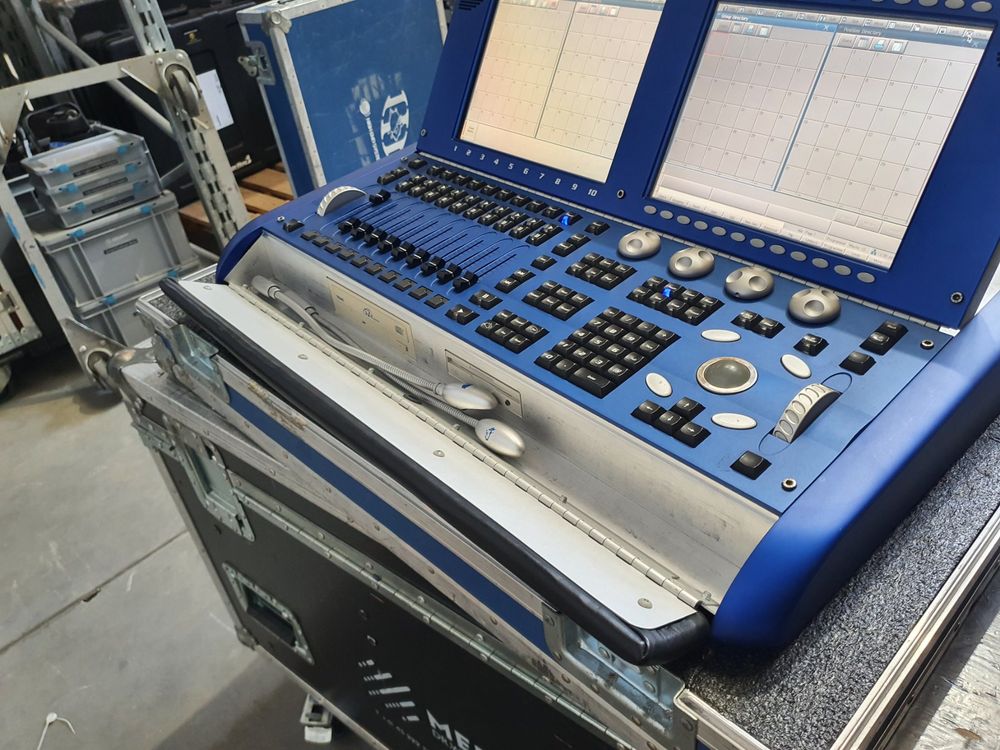 HOG 3 Lichtpult (Gebraucht) in Wald ZH für CHF 800 – nur Abholung auf ...