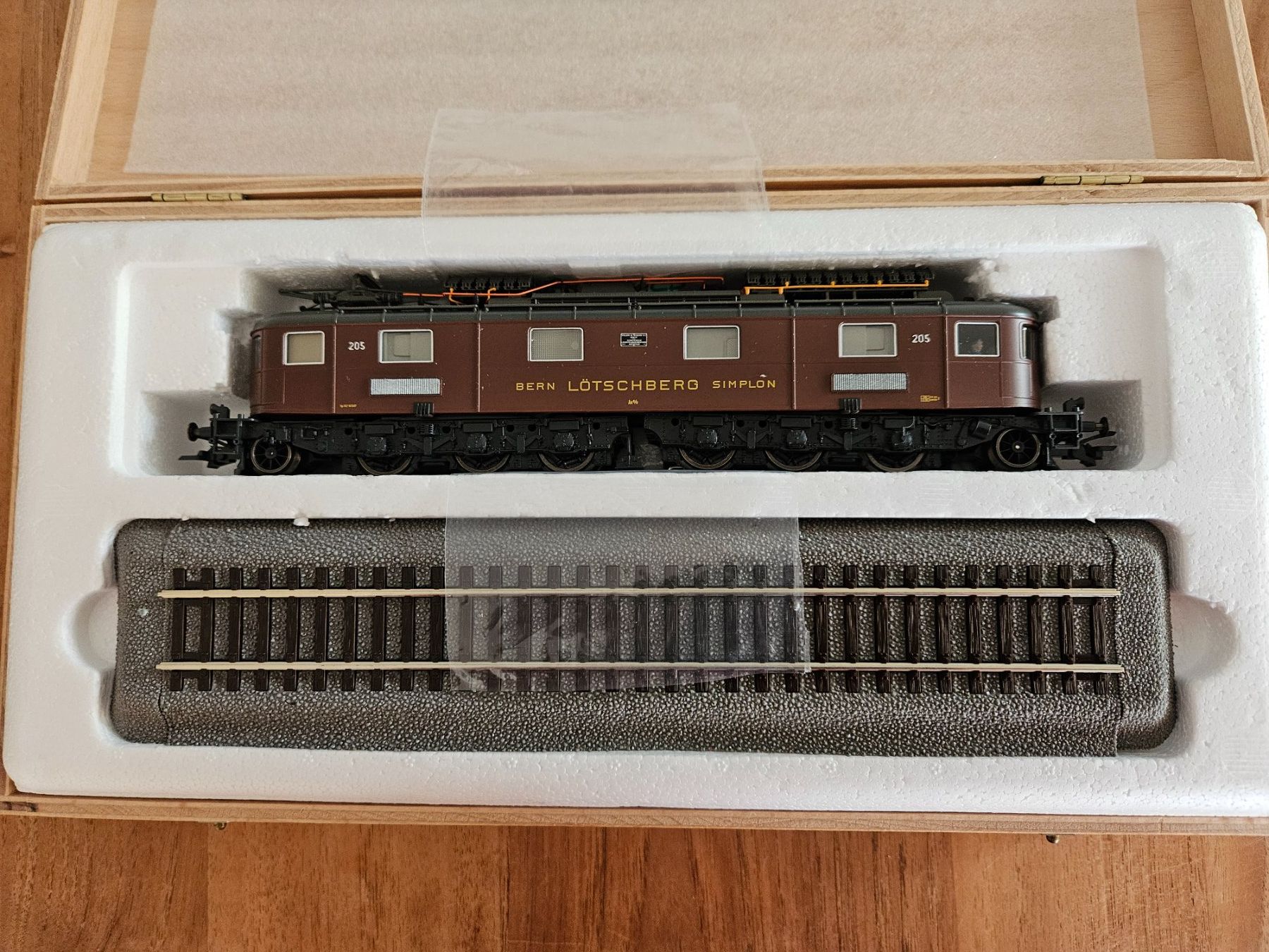 BLS Ae 6/6 AC - Roco Museums Edition (Neu (gemäss Beschreibung)) in ...