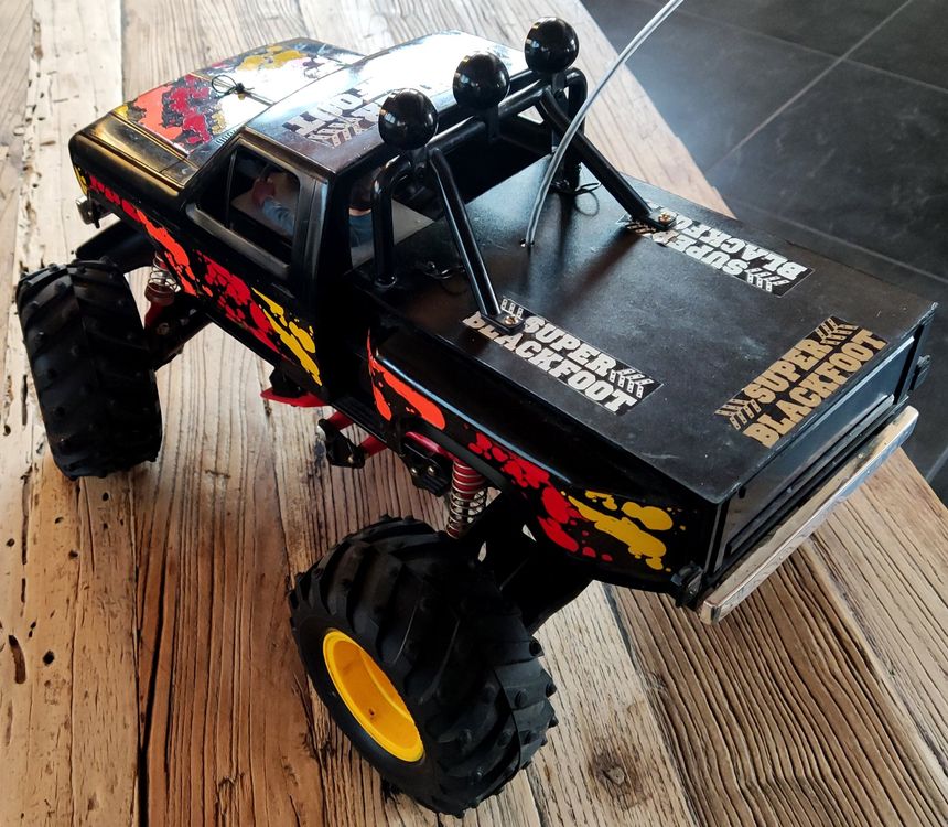 Tamiya Super Blackfoot Vintage Bundler 58110, RTR (Gebraucht) in Meilen ...