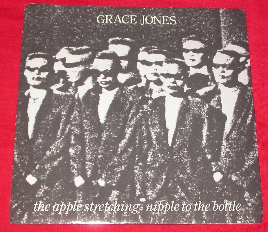 Grace Jones - The Apple Stretching (7", Single) (Island Reco | Kaufen ...