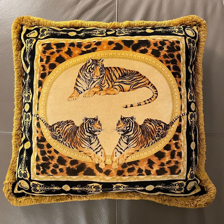 Versace Home Cushion - model Tiger | Kaufen auf Ricardo
