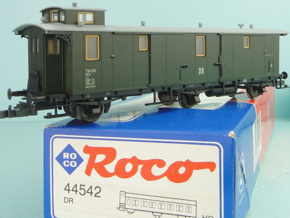 Roco 44542 Exact 1:87 3-achsiger Gepäckwagen DR (Gebraucht) in Bülach ...