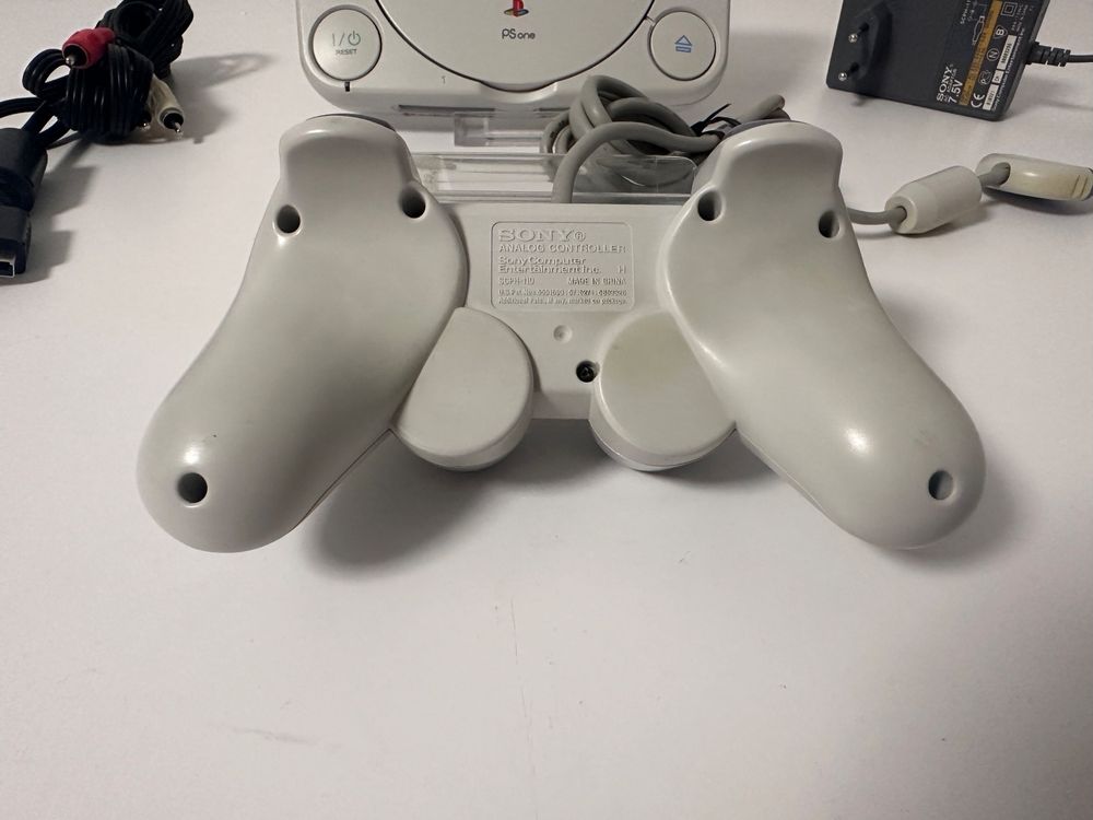 Sony PlayStation 1 Slim funktioniert einwandfrei ab 1.- (Gebraucht) in ...