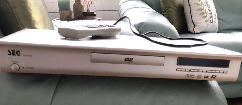 DVD-CD Player SEG 430 mit Fernbedienung | Kaufen auf Ricardo