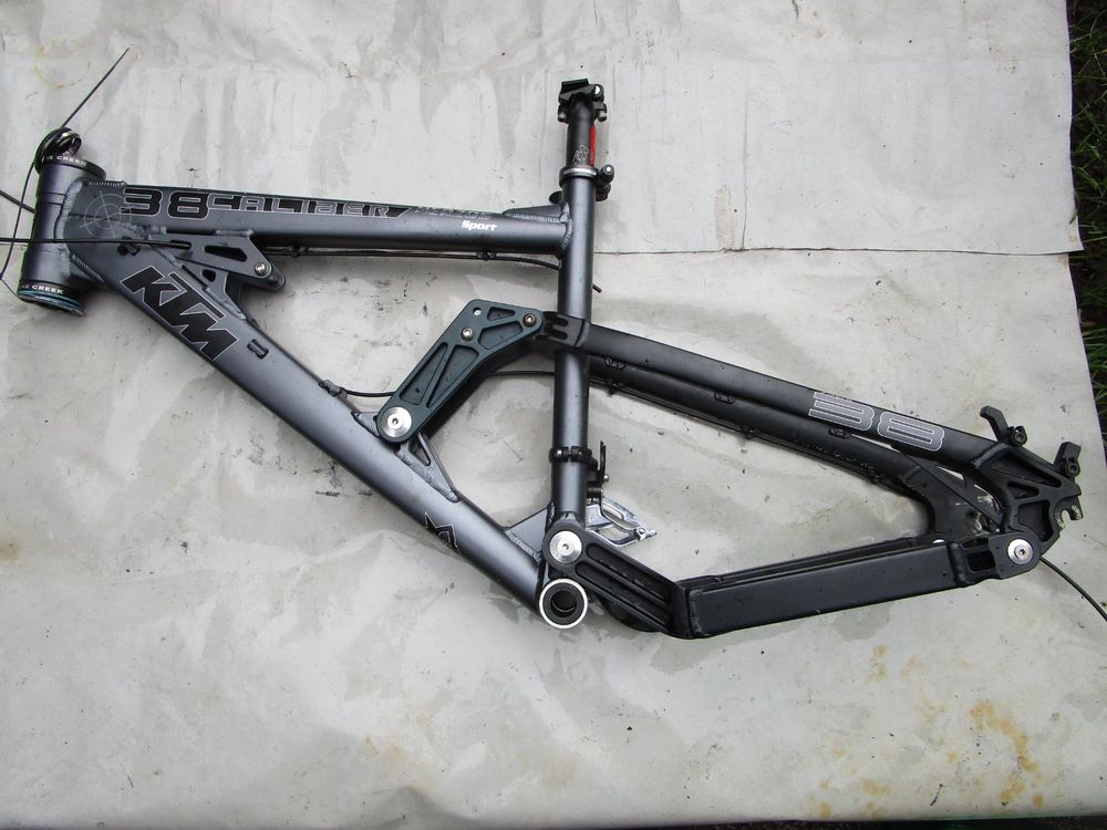 KTM Downhill MTB Allmountain Rahmen Grösse S f.26" (Gebraucht) in Ottikon für CHF 135 – mit ...