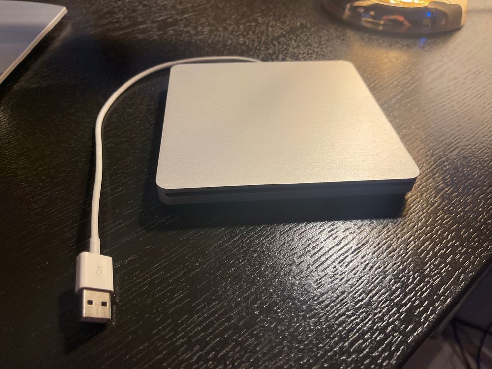Apple USB SuperDrive CD/DVD Laufwerk für MAC | Kaufen auf Ricardo