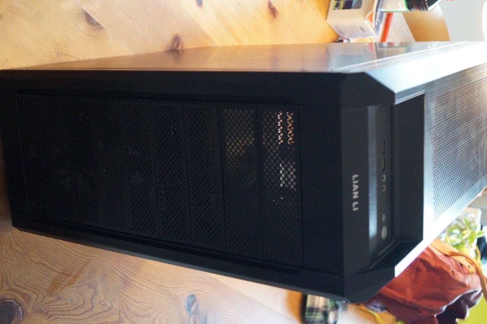 LIAN LI PC-P50 (Gebraucht) in Niederhünigen für CHF 5 – mit Lieferung ...