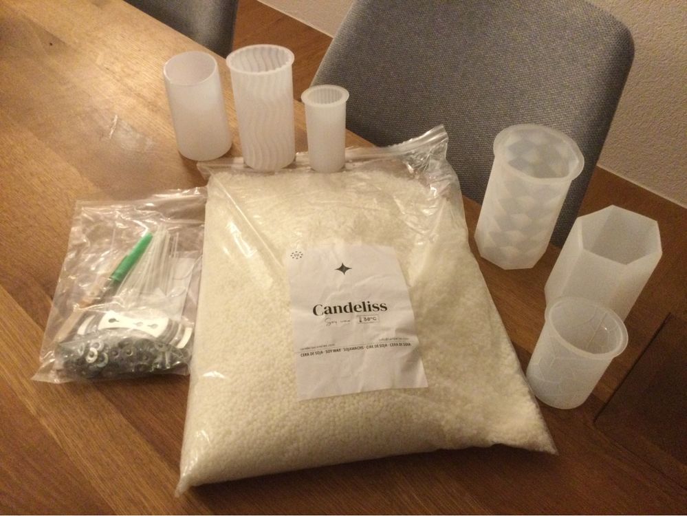 Sojawachs 2kg DIY/ Set mit Silikonformen,Docht,Dochthalter.. (Neu (gemäss Beschreibung)) in Bern ...