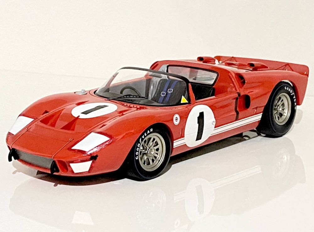 Ford GT40 X1 MKII Winner Sebring 66 Miles/Ruby 1:18 Spark | Kaufen auf ...