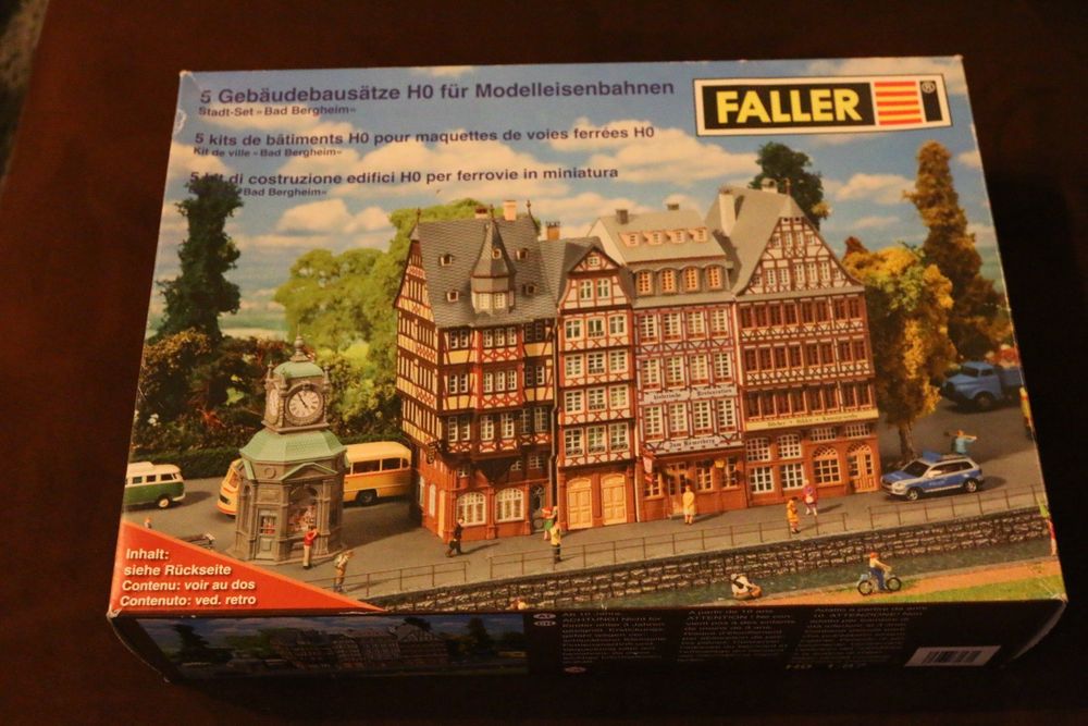 Faller HO: Stadt Set Stadthäuser Bad Bergheim NEU OVP (Neu (gemäss ...