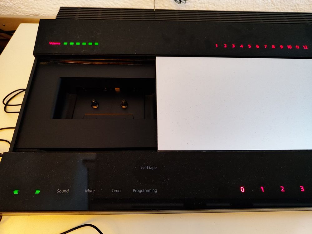 Bang & Olufsen Beocenter 9300 mit Box (Gebraucht) in Pieterlen für CHF ...