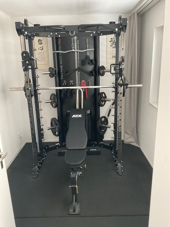 Kraftstation Taurus Multi Smith Machine Pro inkl. Hantelbank (Gebraucht ...