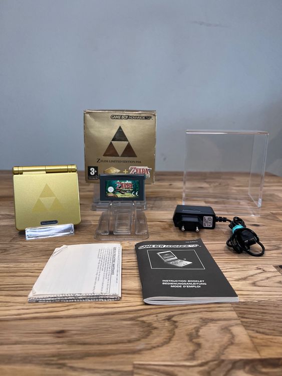 Gameboy Advance Sp Zelda Edition mit Ovp und Spiel ab 1.- (Gebraucht ...