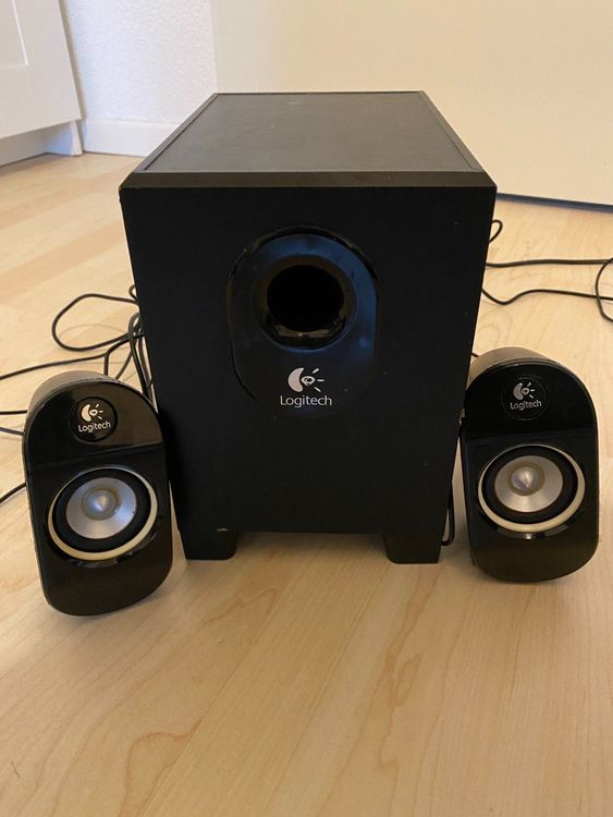 Logitech Lautsprecherboxen X210 | Kaufen auf Ricardo