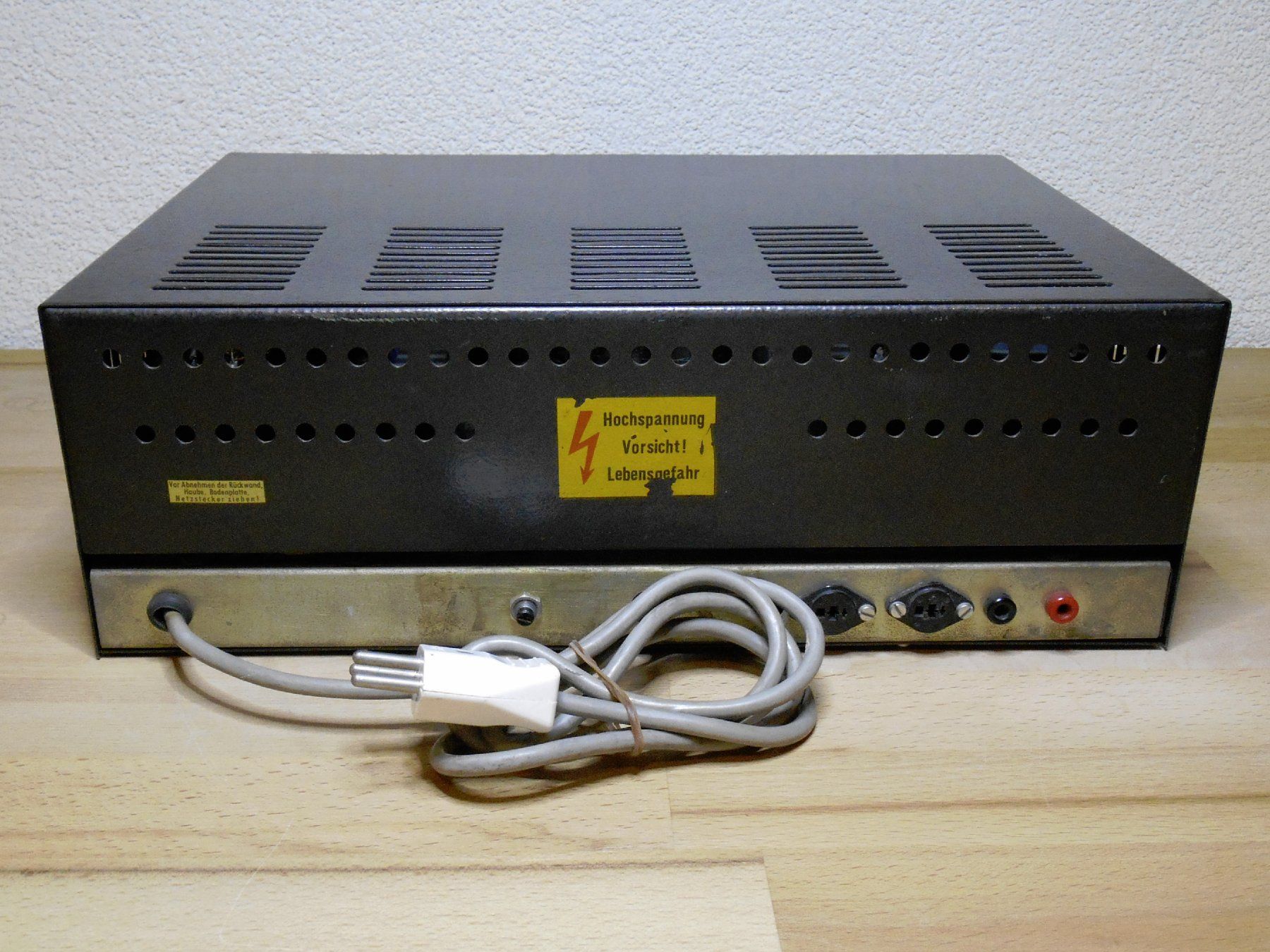 Rim Organist Vacuum tube amplifier (Gebraucht) in Villeneuve für CHF 240 – nur Abholung auf ...