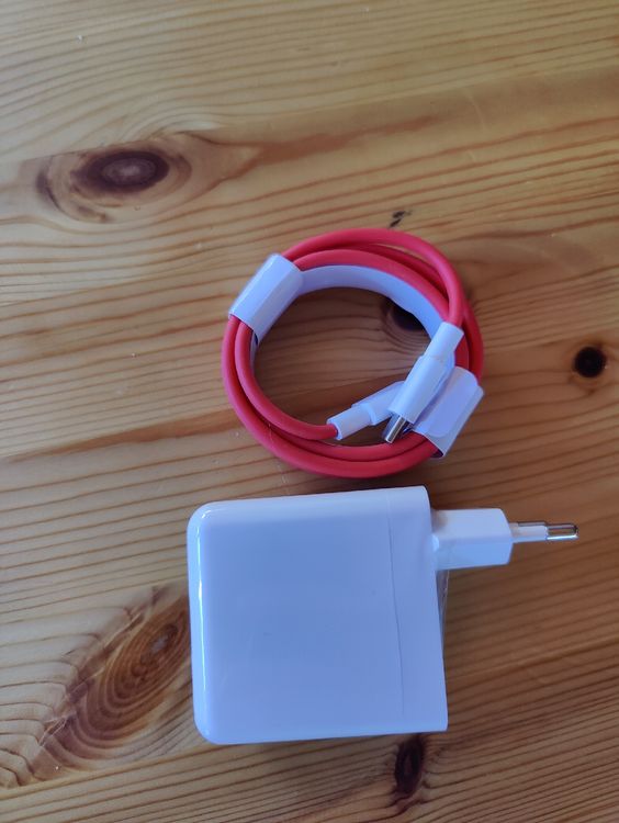 Oneplus Warp Charge 65 mit 2m Kabel (Neu und originalverpackt) in Buchs ...
