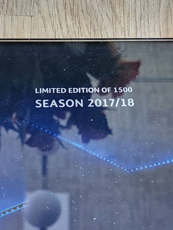 UCL Pin Set Champions League UEFA 32 Pins 2017 / 18 Fussball | Kaufen ...