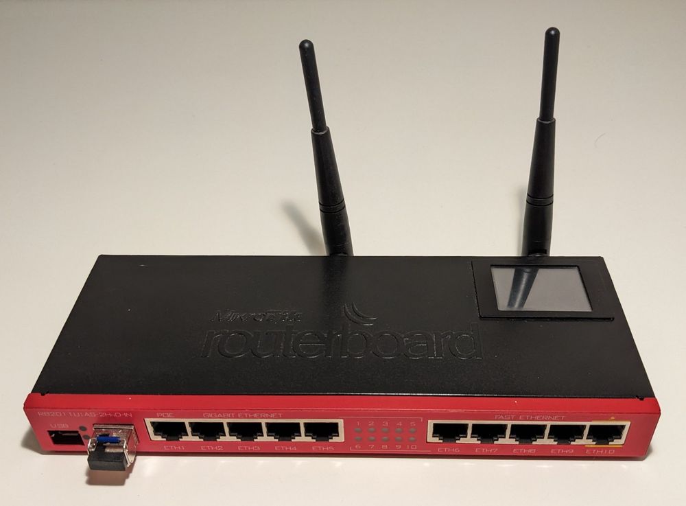 MikroTik RB2011UiAS-2HnD-IN Wireless Router + fiber SFP (Gebraucht) in ...