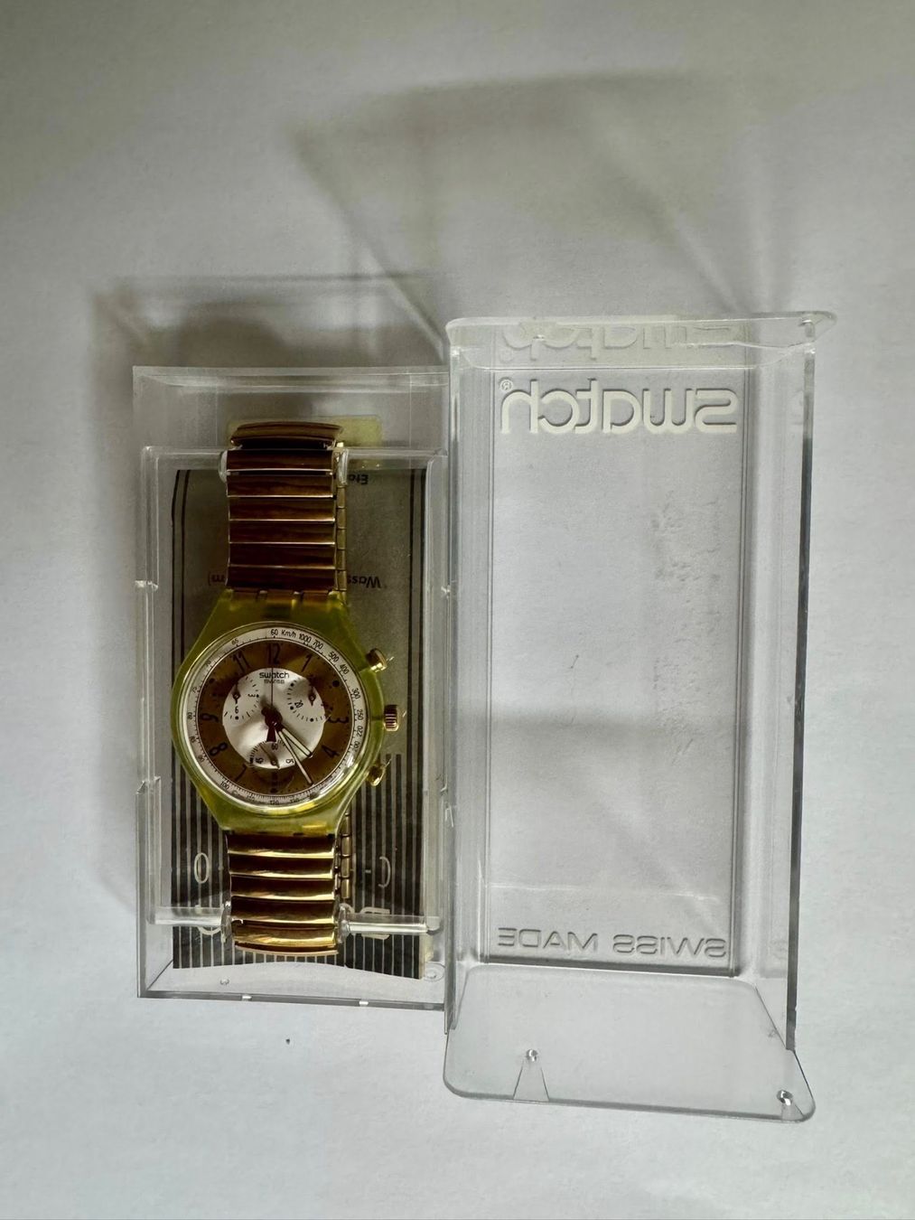 Swatch Chrono Golden Globe SCG101 (Neuf avec emballage d'origine) à ...