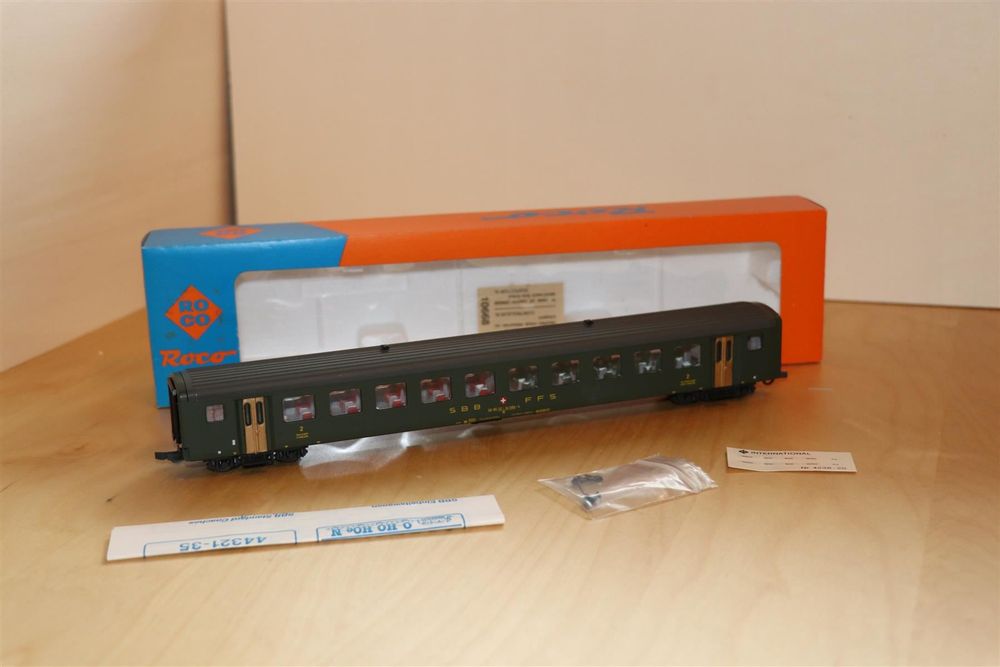 Roco 4238S - SBB EW II 2.Klasse grün (Gebraucht) in Matten b. Interl ...