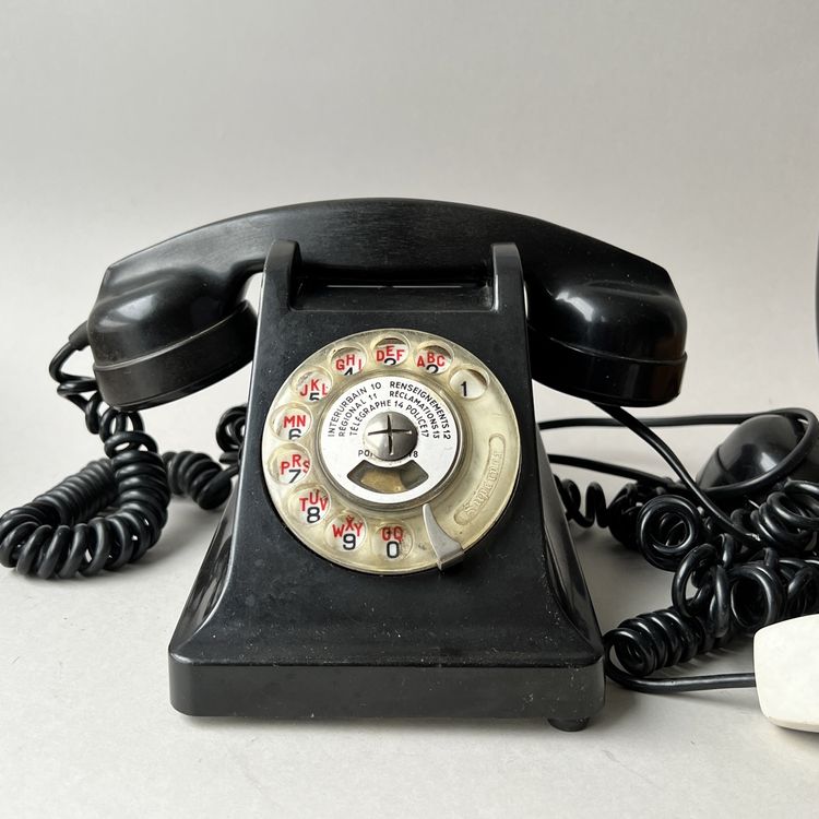 Vintage Old Rotary telephone PTT Black Bakelite (Gebraucht) in Genève ...