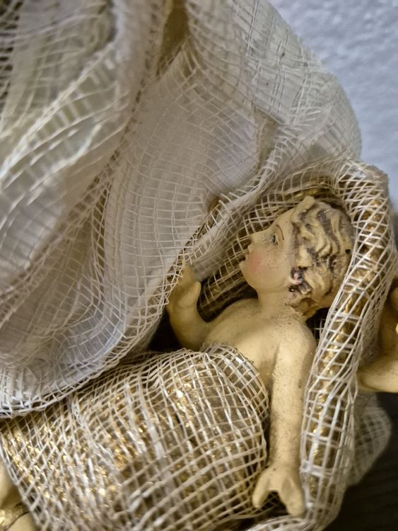 Maria mit Jesuskind Krippenfigur, Weihnachten (Gebraucht) in Eschlikon TG für CHF 22 – mit ...