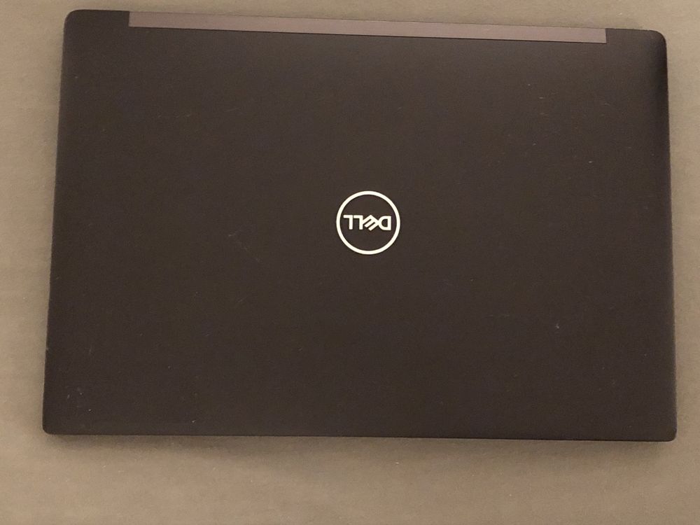 Dell Latitude 7390, Intel i7, 16 GB RAM - Guter Zustand! (Gebraucht) in ...