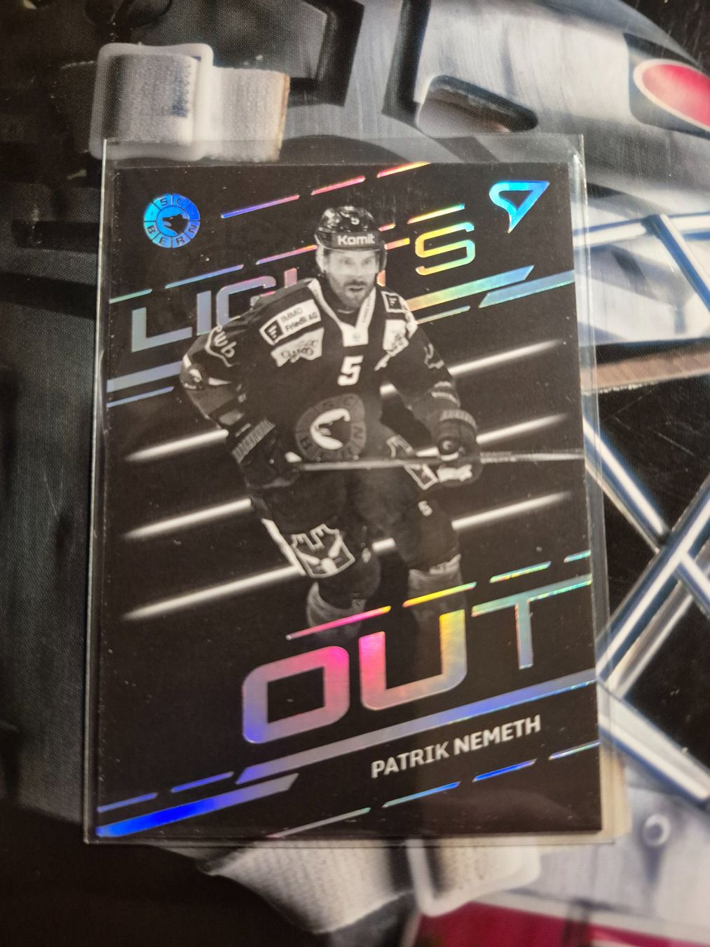 Patrik Nemeth SC Bern 2024/25 Sportzoo Lights Out (Gebraucht) in ...