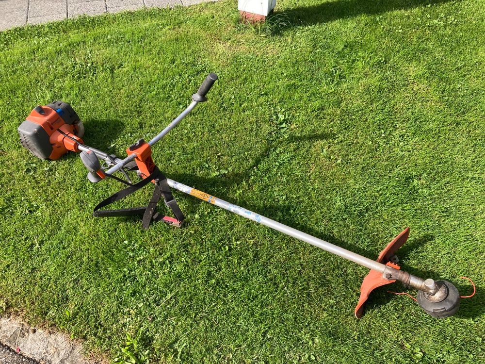 Motorsense Husqvarna 335 R Xserie Freischneider Rasentrimmer (Gebraucht ...