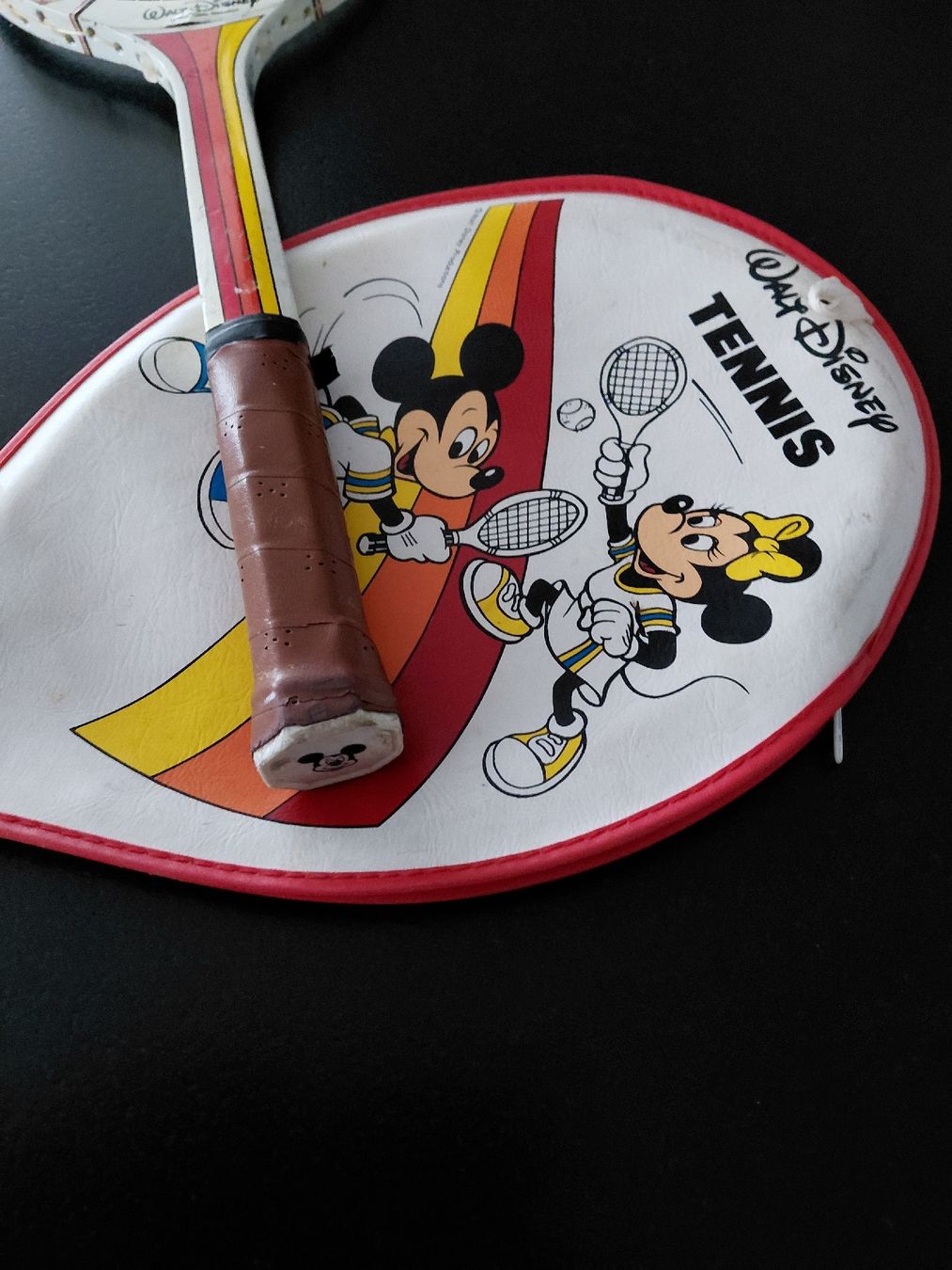 Vintage Walt Disney Tennis Schläger Set für Sammler! (Gebraucht) in ...