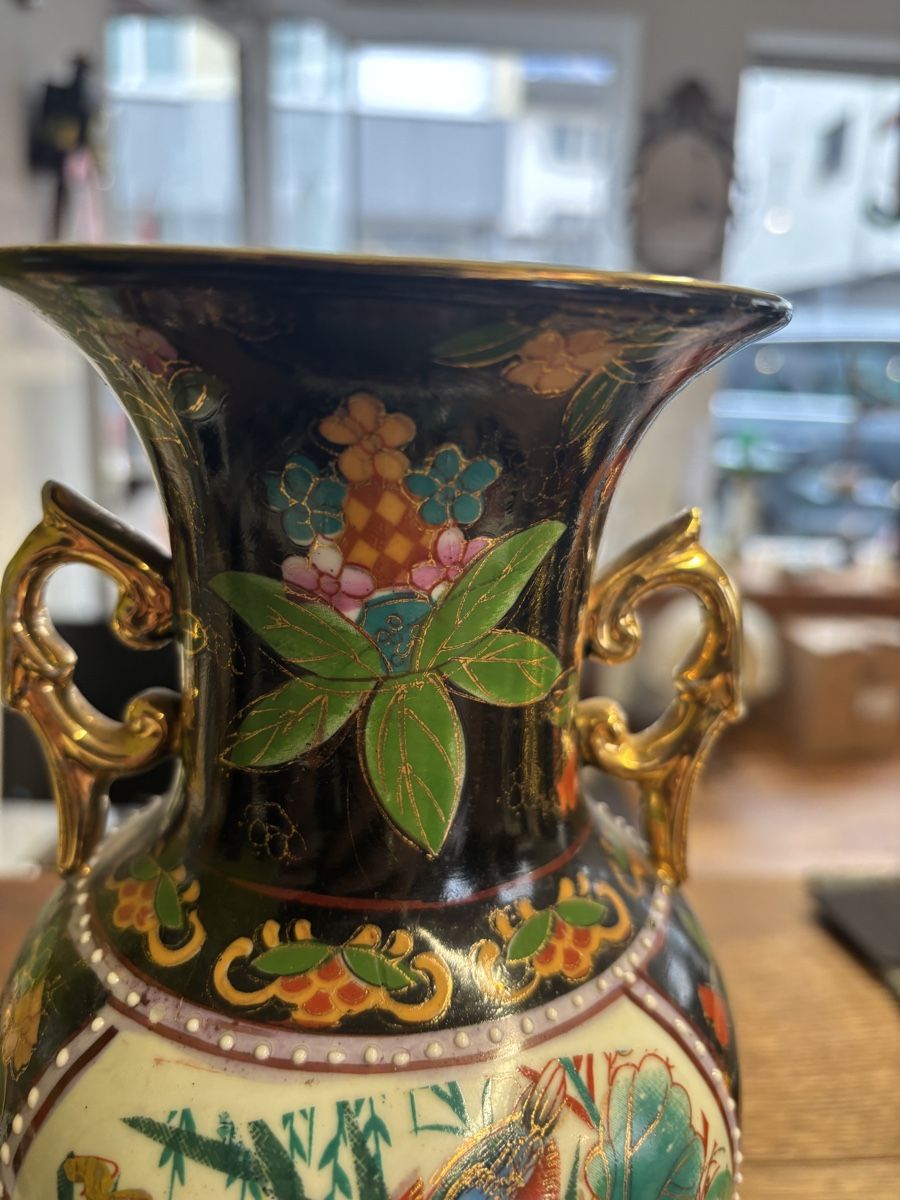Japanische Vase im Satsuma-Stil – Vogel- & Blumenmotiv (Gebraucht) in ...