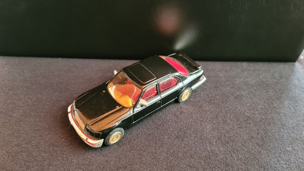 TPI-ME-MOD7 Lexus LS 400 V8 1990 1:43 (Gebraucht) in Hünibach für CHF 4 ...