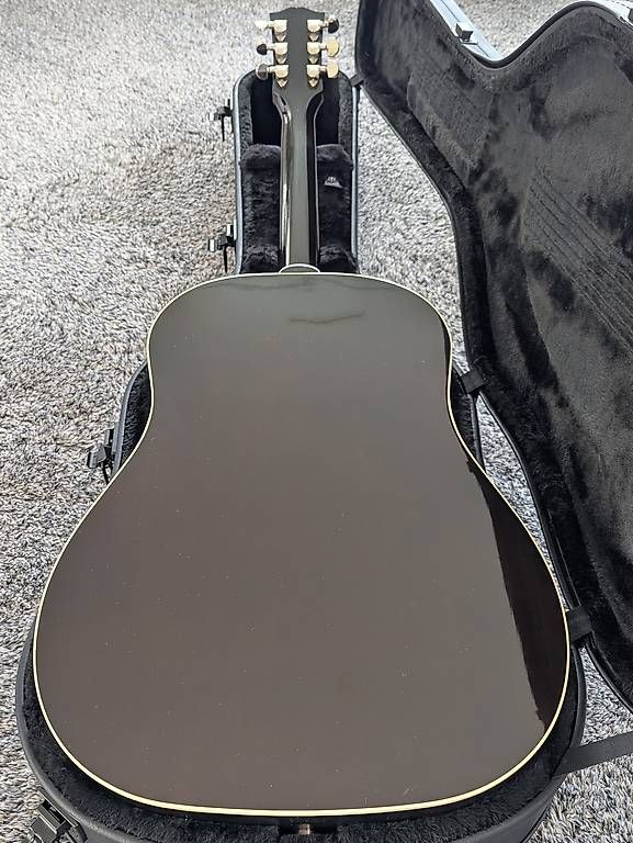 Gibson J-45 Standard (Gebraucht) in Windisch für CHF 2100 – nur Abholung auf Ricardo kaufen
