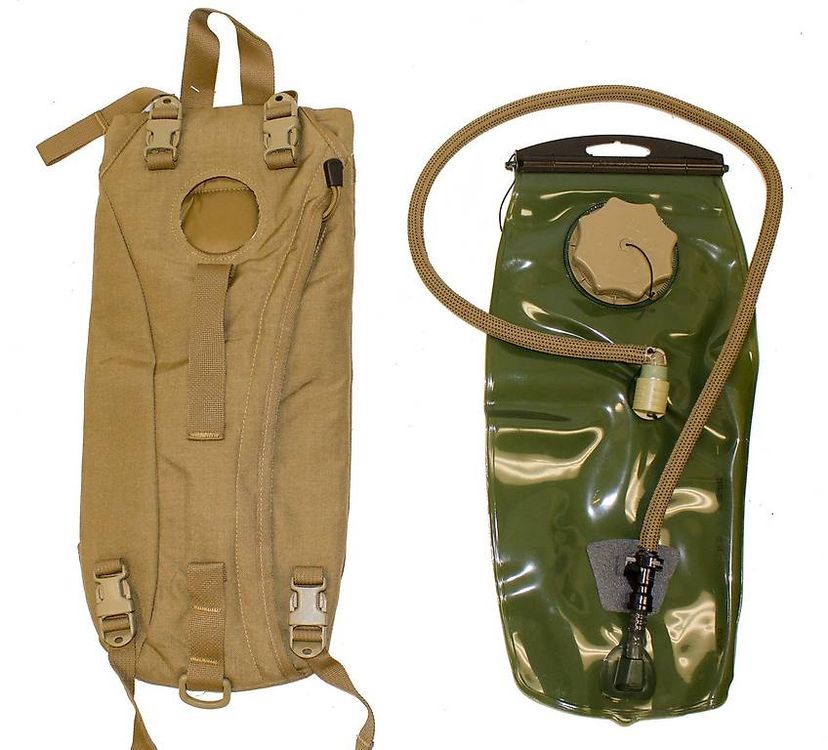 USMC TACTICAL HYDRATION SYSTEM CAMELBAK TRINKBLASE RUCKSACK (Gebraucht ...