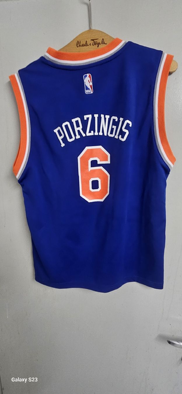 Maillot de basket NBA New York Knicks Porzingis #6 L (D'occasion) à St ...