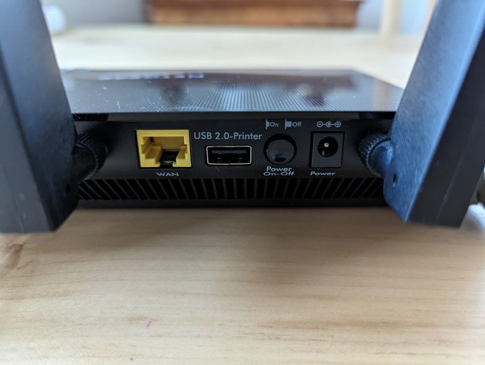 Netgear AC1900 WIFI-5 (ac) Router (R6800) (Gebraucht) in Thalwil für CHF 16 – mit Lieferung auf ...