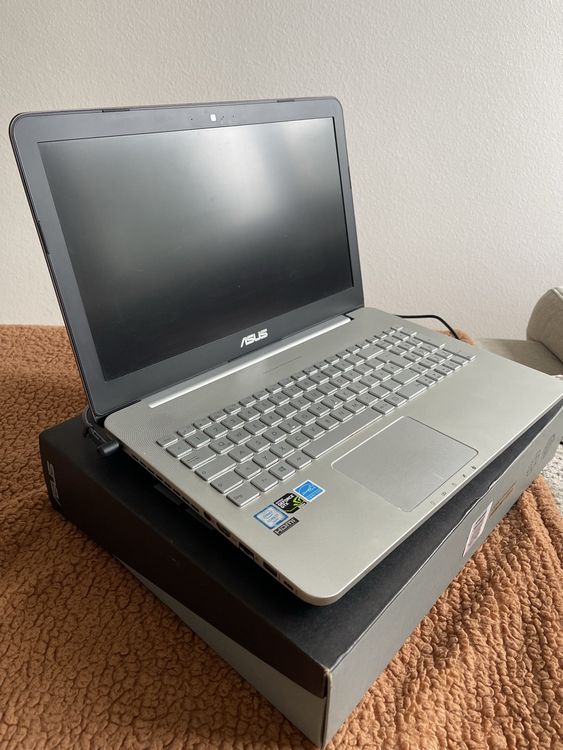 Asus Vivobook N552V - i7 8G RAM - SSD + HDD (Gebraucht) in Luzern für ...